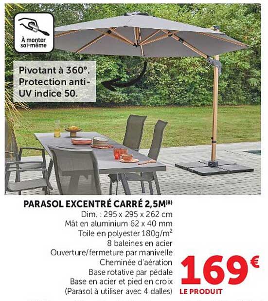 Promo Parasol Excentré Carré 2,5M(B) chez Hyper U - 123Catalogue.fr